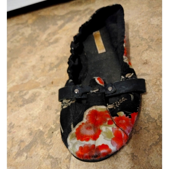 Diesel | Shoes | Amputee Shoe One Left Foot 8 Us 385 Eu Floral | Poshmark